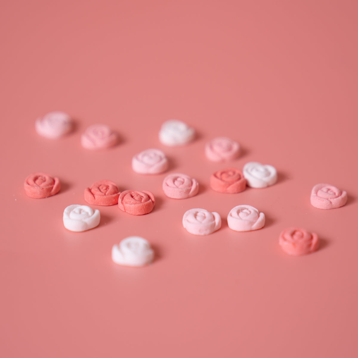 SPRINKS Icing Decorations - MINI ROSES (24 pieces) – thecookiery.ca